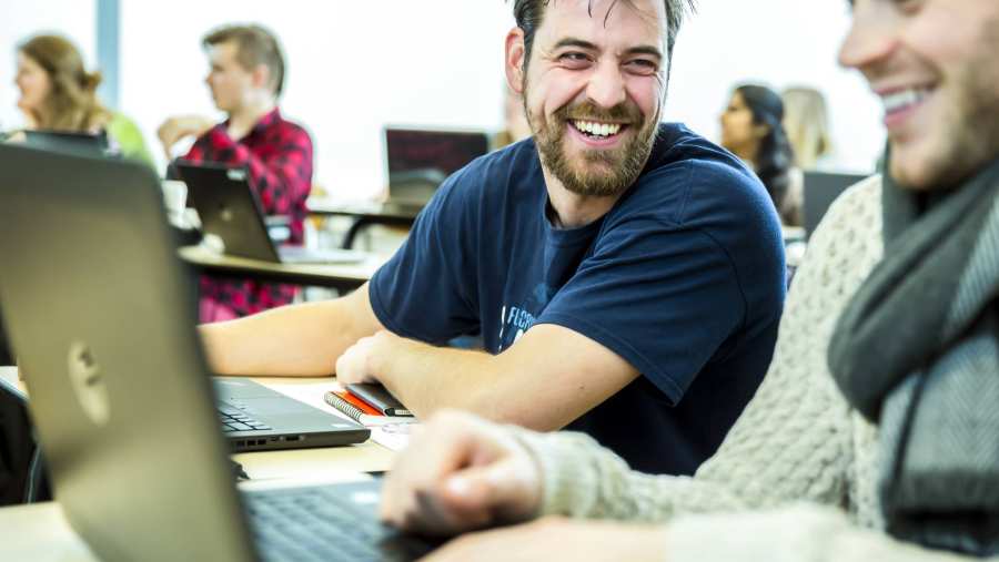 Wat ga je leren in de hbo-studie Bio-informatica. Check de tijdlijn!