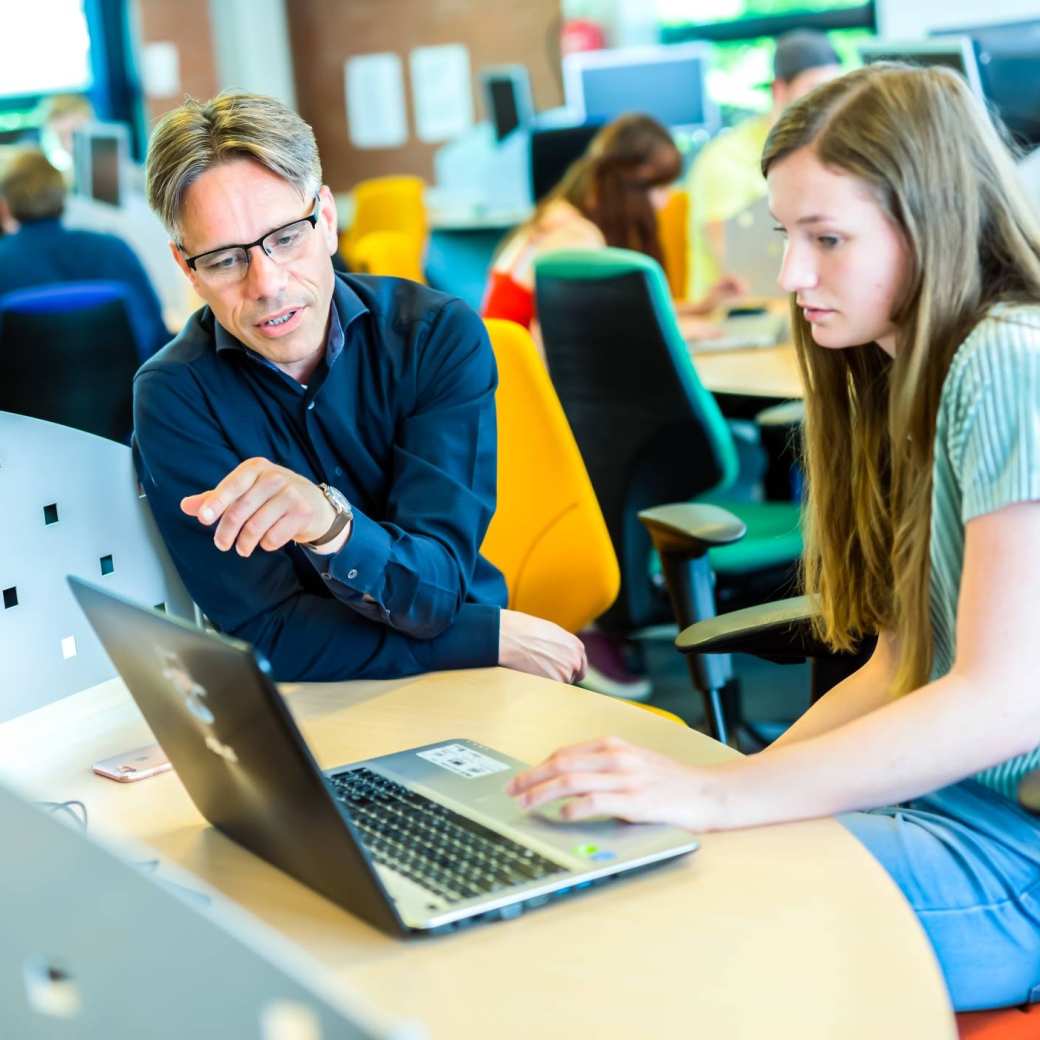 Wat ga je leren in de hbo-studie Bio-informatica. Check de tijdlijn!