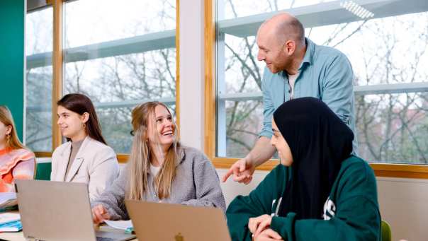 Lerarenopleiding Nederlands deeltijd studeren? Ontdek HAN
