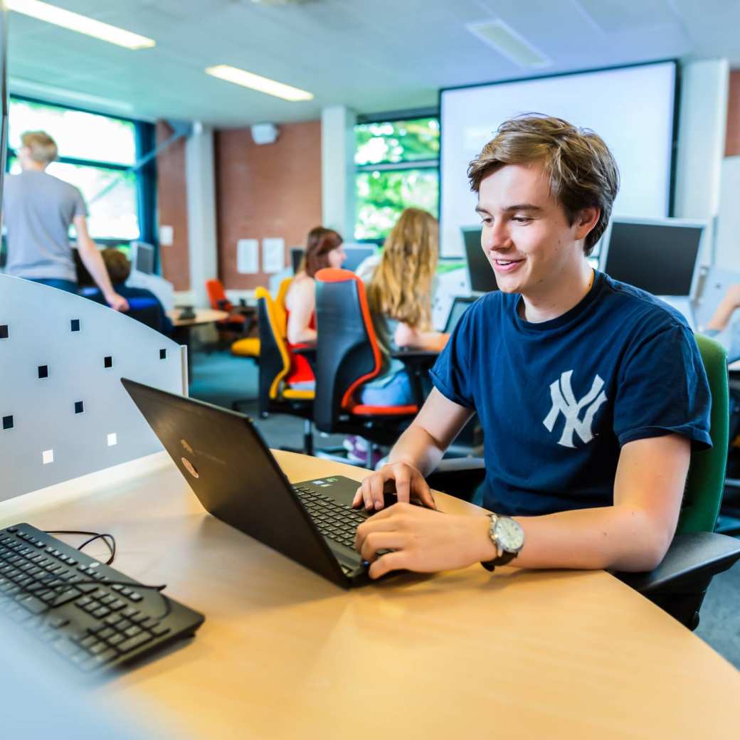 Alle praktische info over de hbo-opleiding Bio-informatica